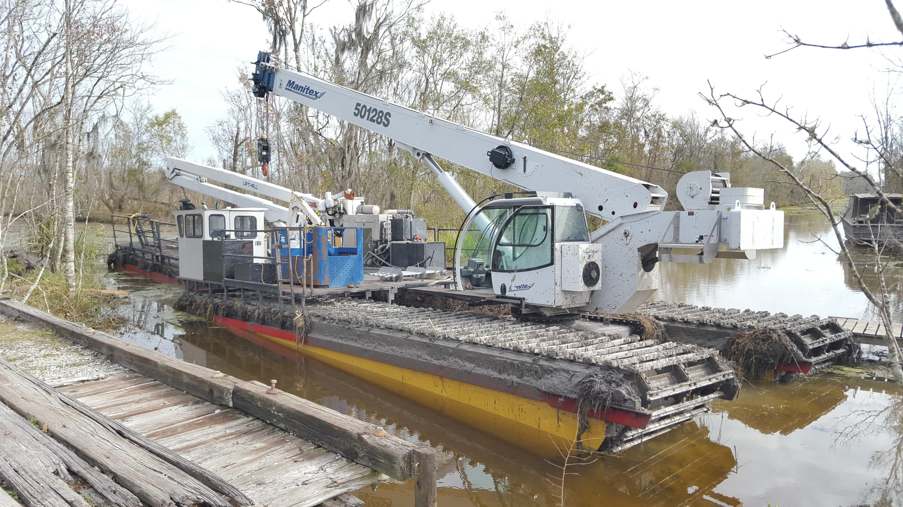 How Marsh Buggies Are Used in Pipeline Construction